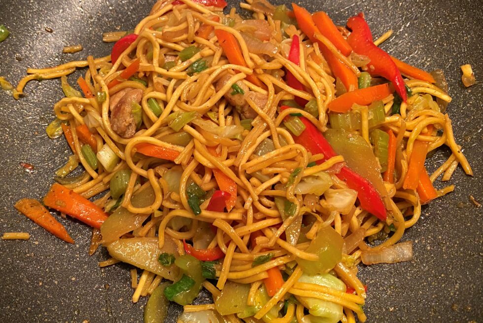 Pansit Canton, Filipino Noodle Recipe, Filipino Chow Mein/FilipinoEggrolls