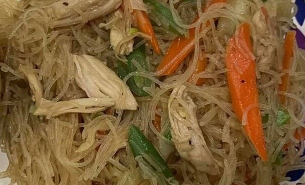 Delicious Chicken Pansit Bihon Guisado, Pansit Bihon Recipe ...